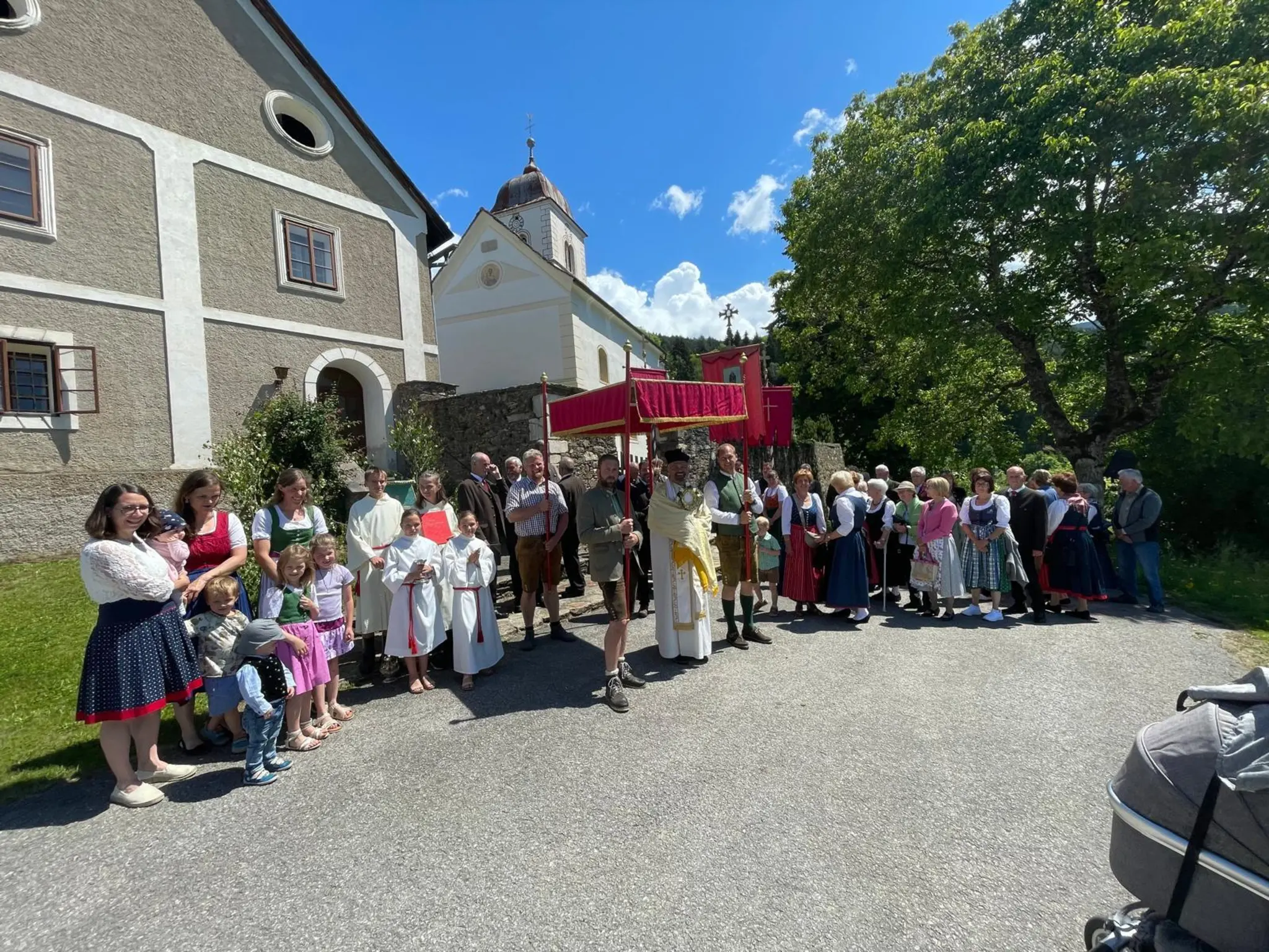 Kirchberg: Pfarr- und Dorfgemeinschaft vereint am Schönsonntag - St. Veit
