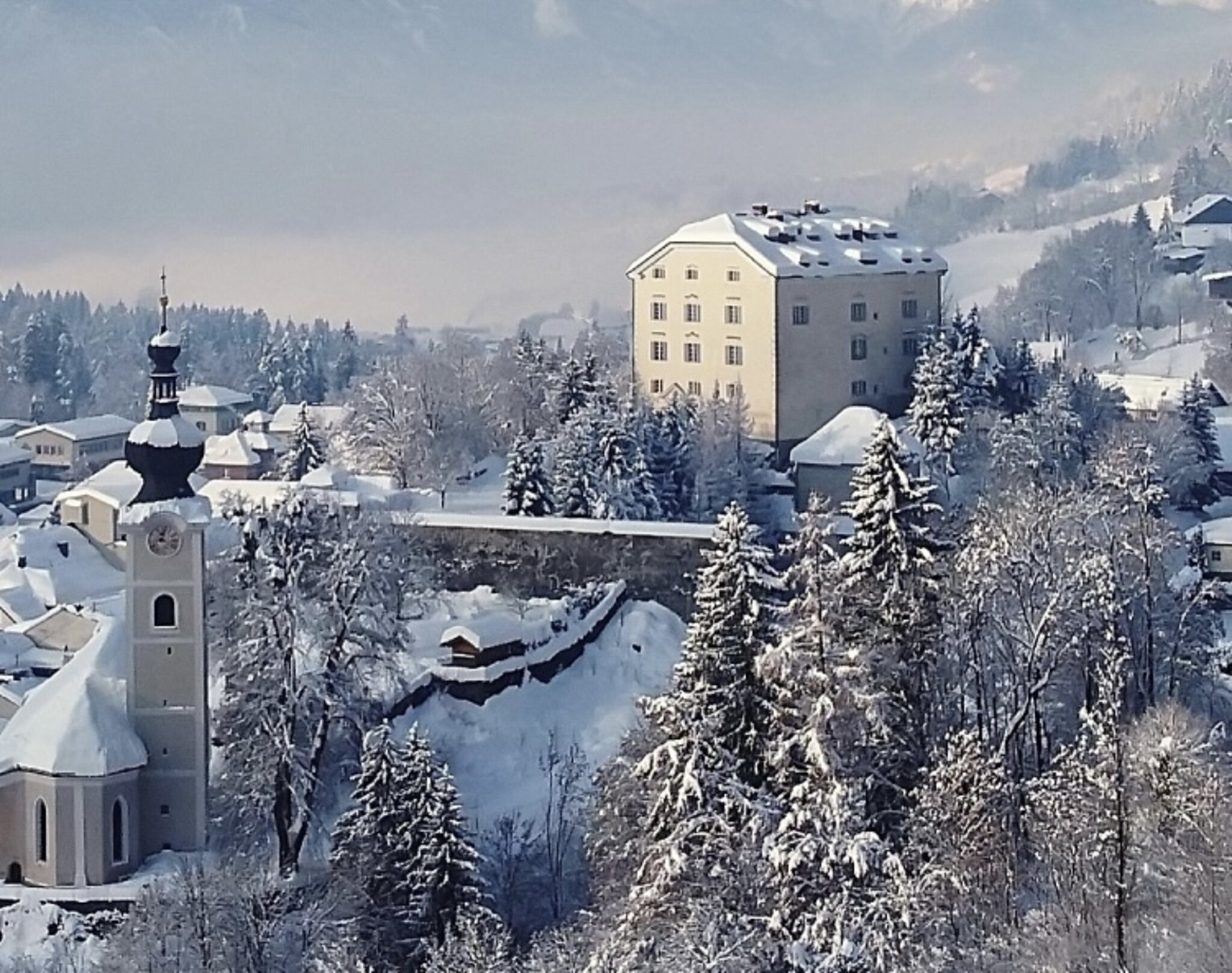 Weihnachtliches ADVENTFENSTER auf Schloss Greifenburg