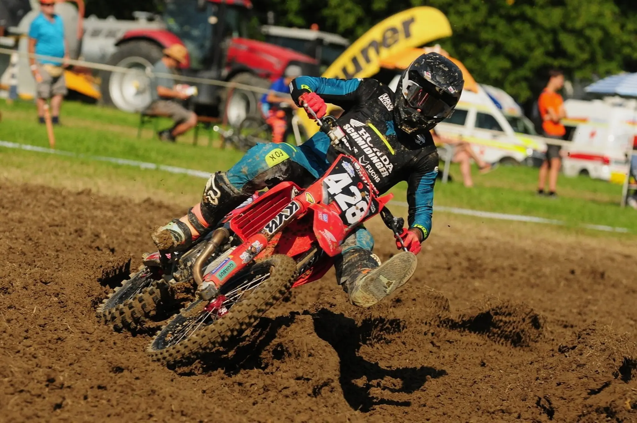 Motocross-Hammer in Imbach: 12. Night Race mit Premiere