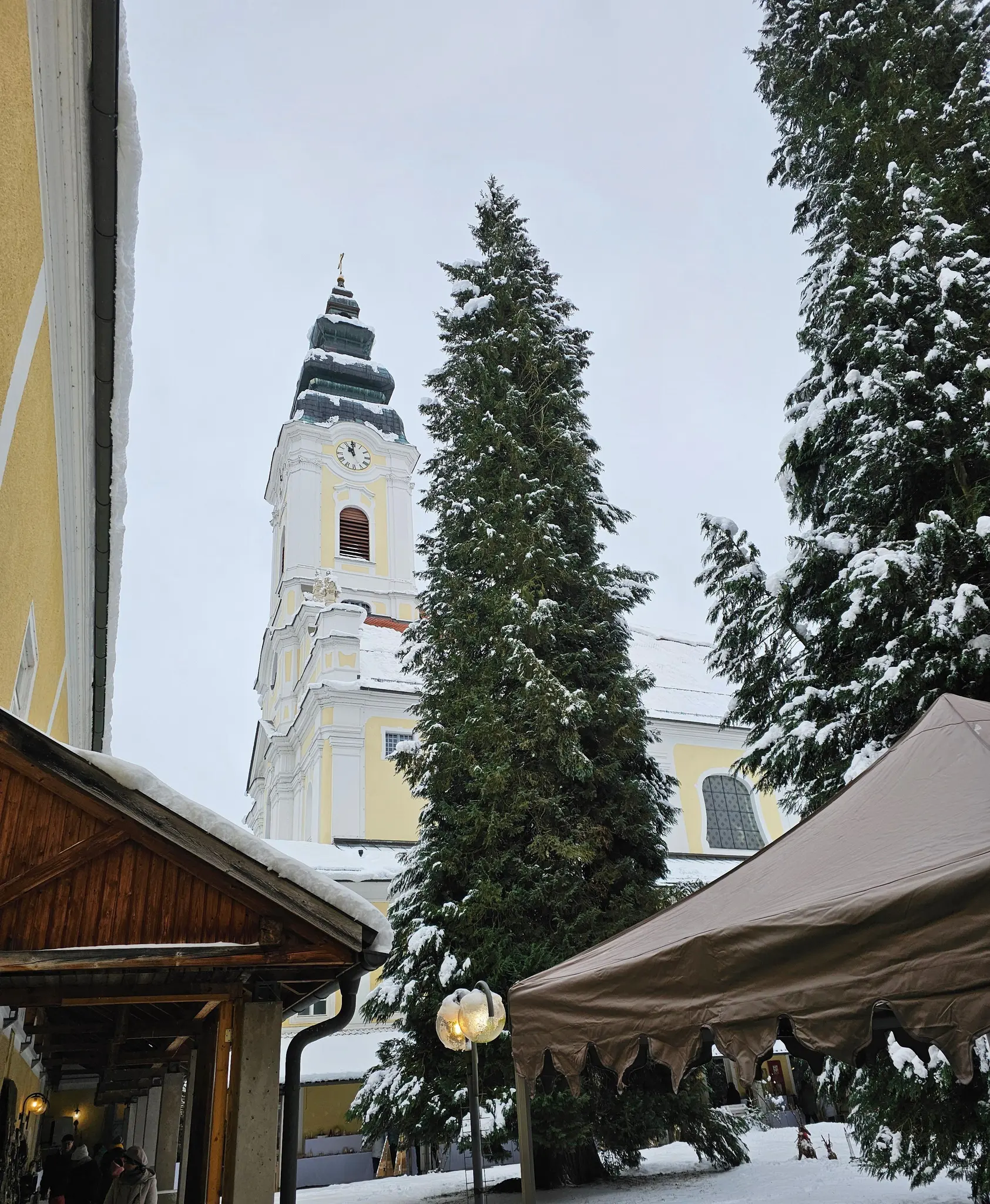 Stiller Gang in den Advent in Engelhartszell