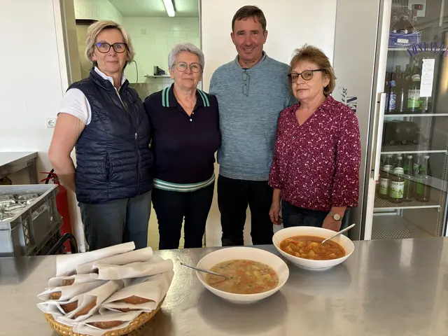 Fastensuppenessen mit Sozialverein