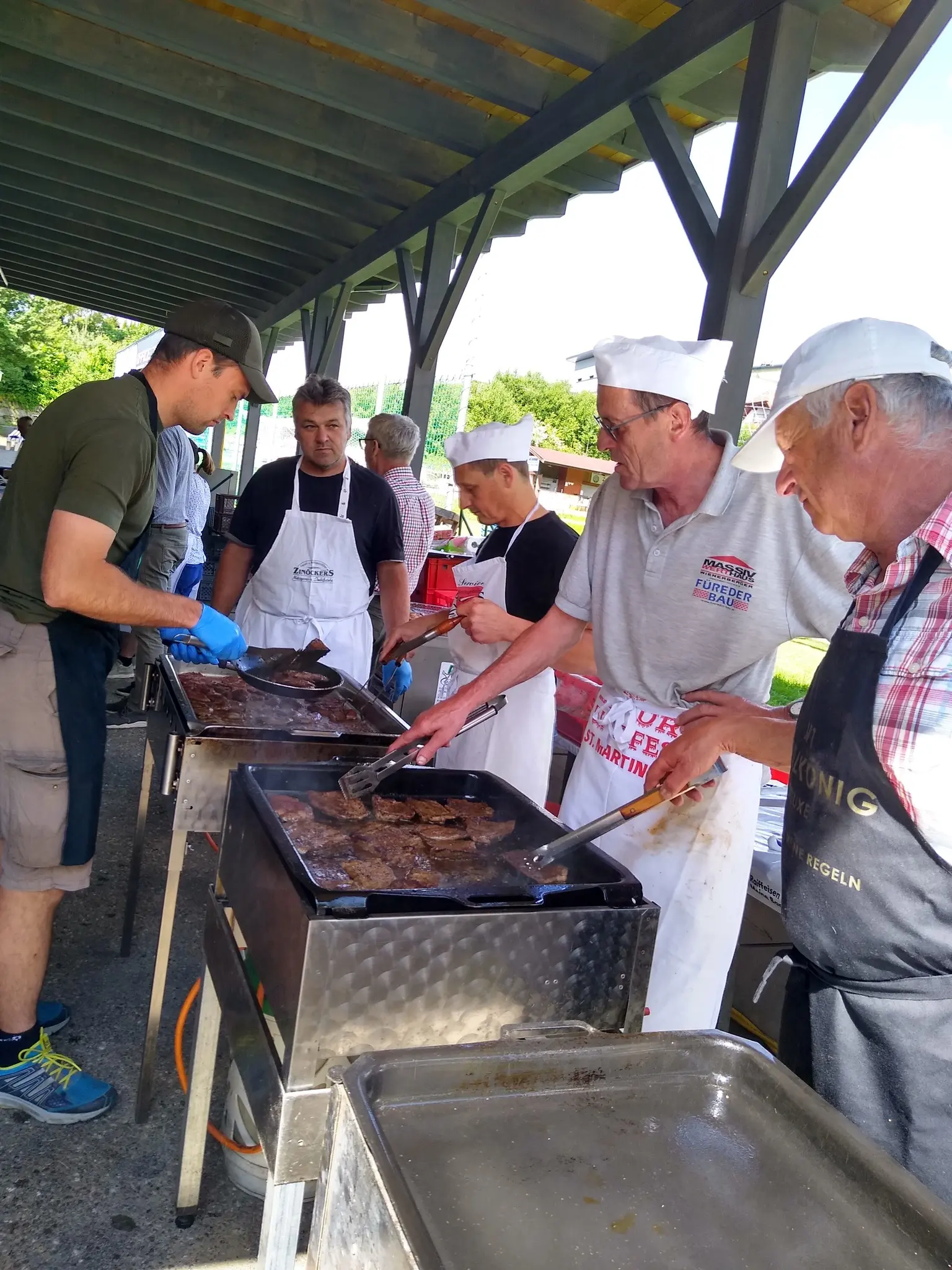 Traditionelles Maibockgrillen in St. Martin lädt zum Schlemmen ein