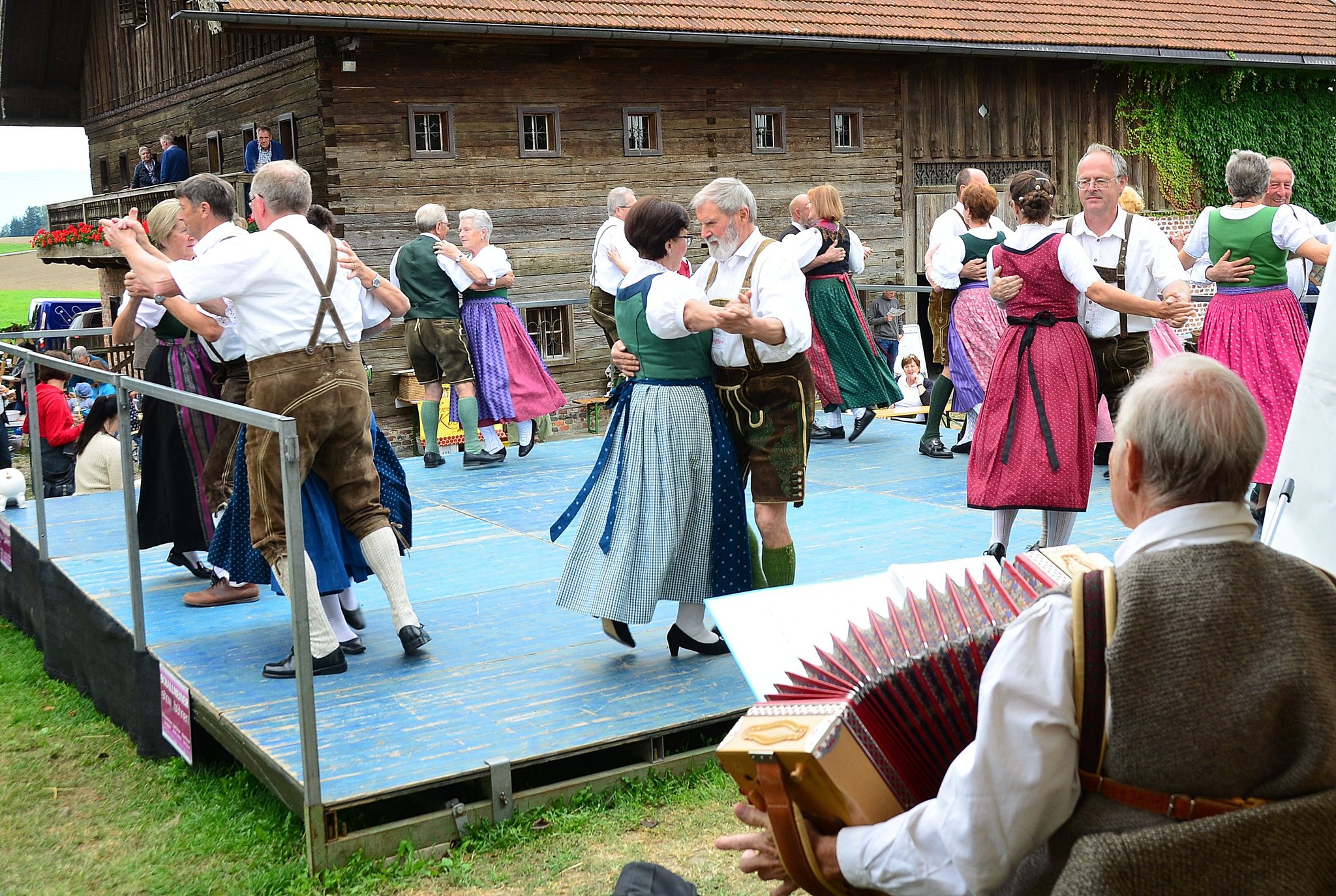Volkstanz am Stehrerhof