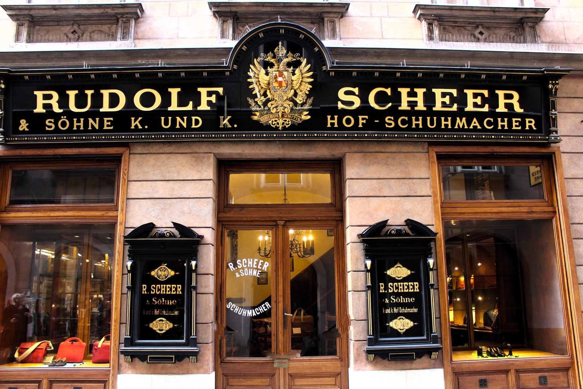 Rudolf Scheer & Söhne, Gründung 1816, gehört zu den renommiertesten ...