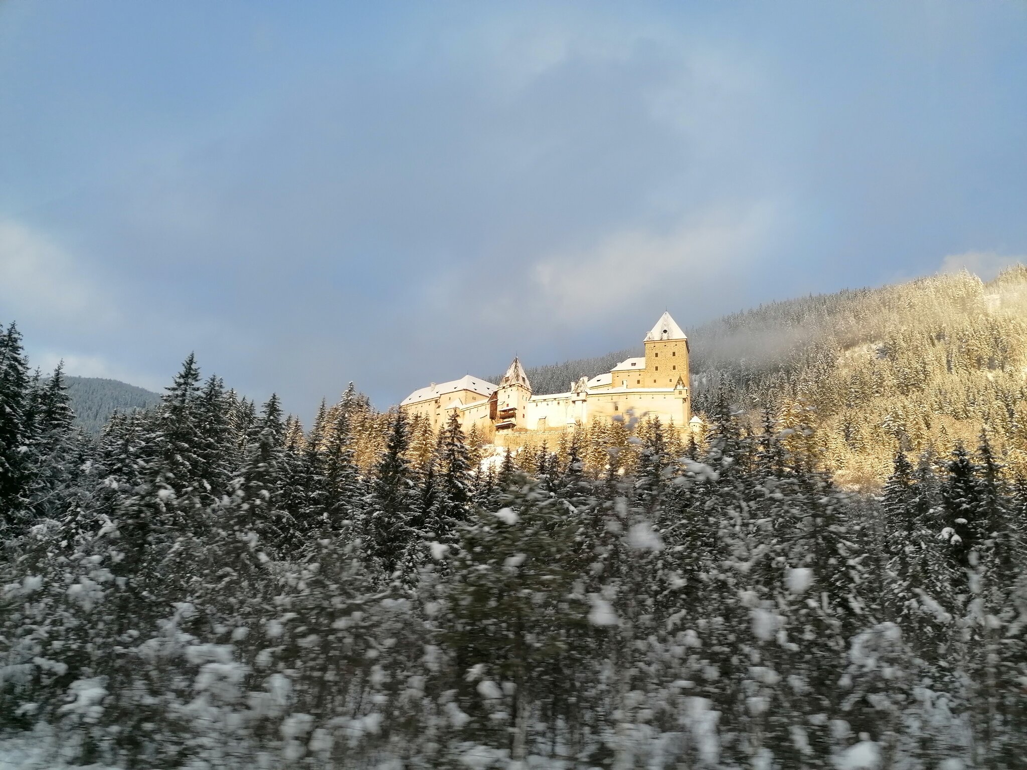 Schloß Mosham im Winterkleid