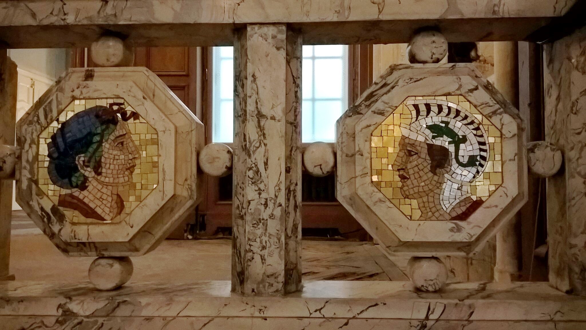 Halle im Epsteinhaus, erbaut 1913 von Ernst Epstein und Guido Kröger ...