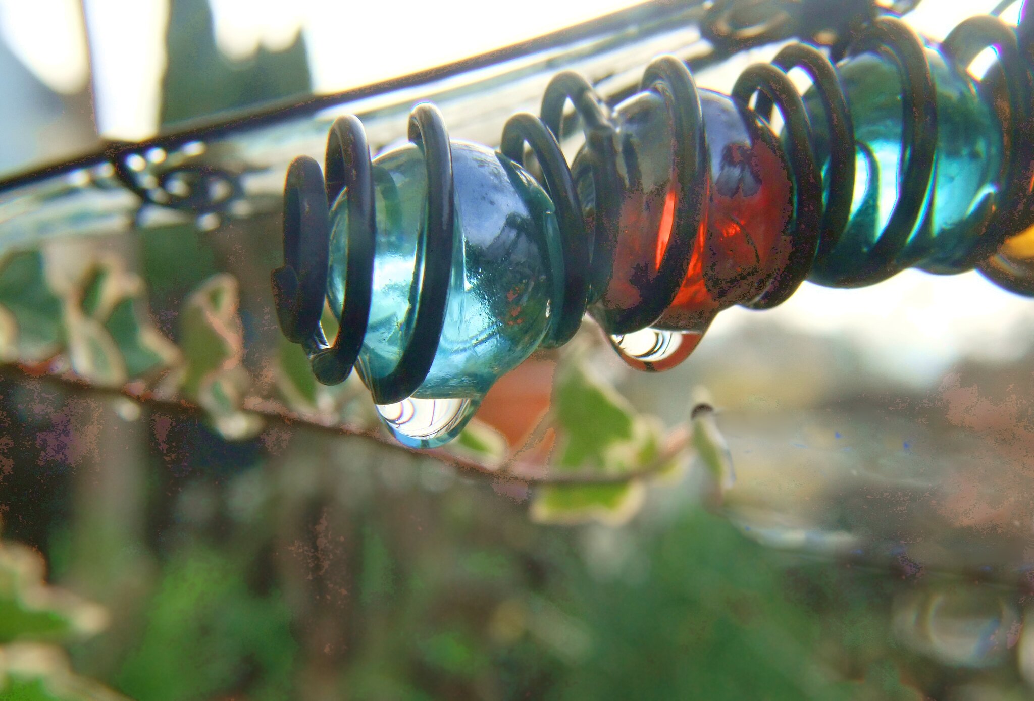 Perlen aus Glas und Wasser