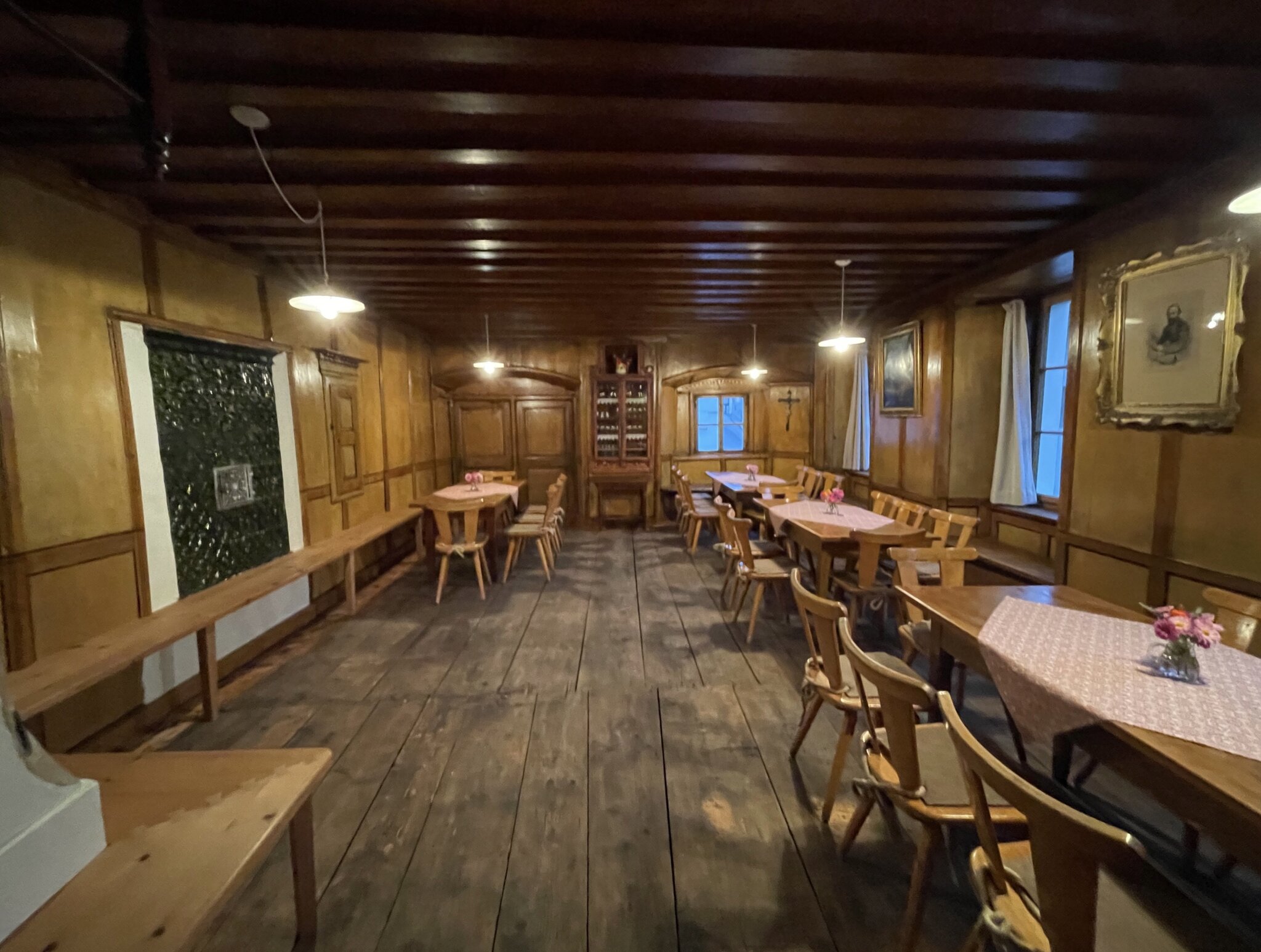 Historische Stube- Weißes Kreuz in Fließ.