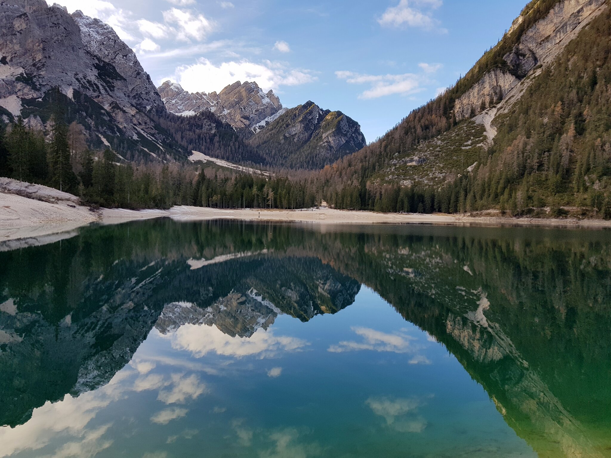 So schön gelegen und so ein klarer See
