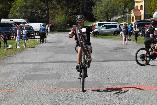 Radakrobatik im Ziel