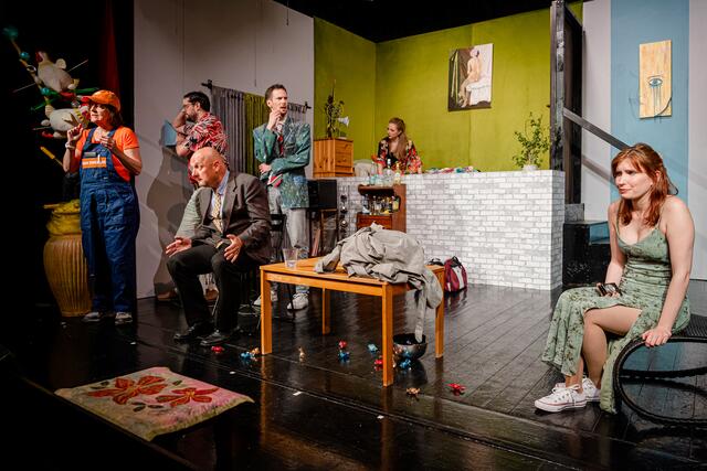 Die Verwirrung ist groß bei "Komödie im Dunkeln" - Gablitzer Theatergruppe