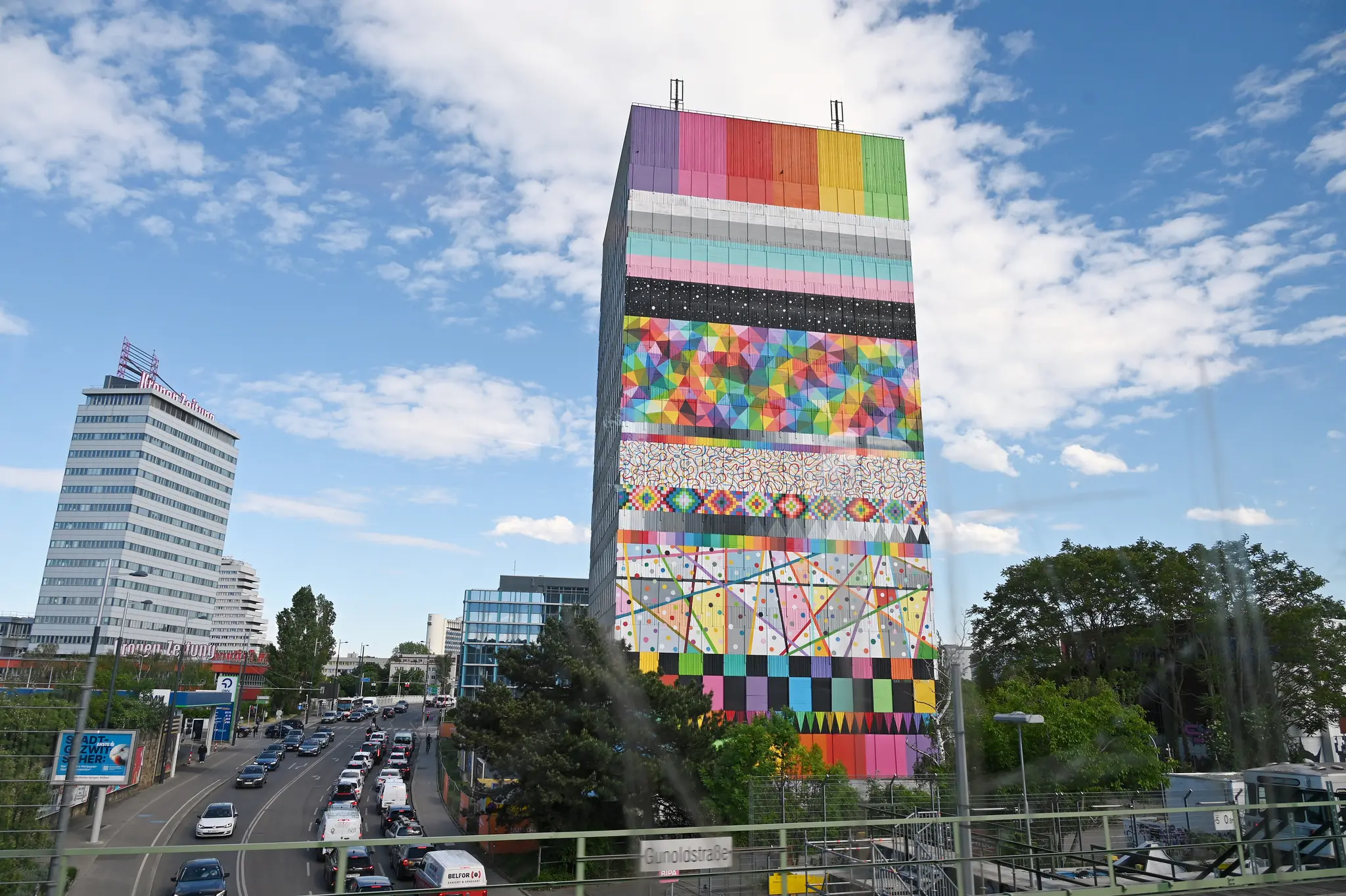 Früheres APA Hochhaus - Größtes Wandgemälde Österreichs - span. Urban ...