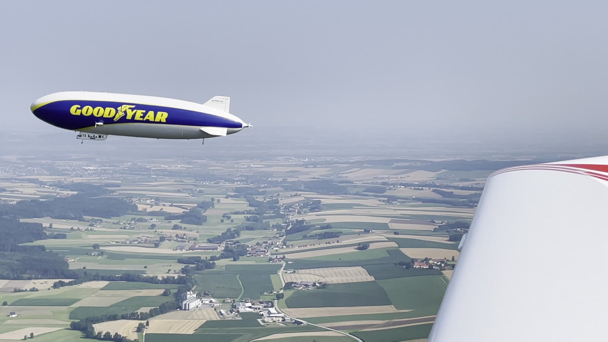 "Fliegende Zigarre" am Heimweg: Zeppelin schwebt am 15. Juli über Ried ...