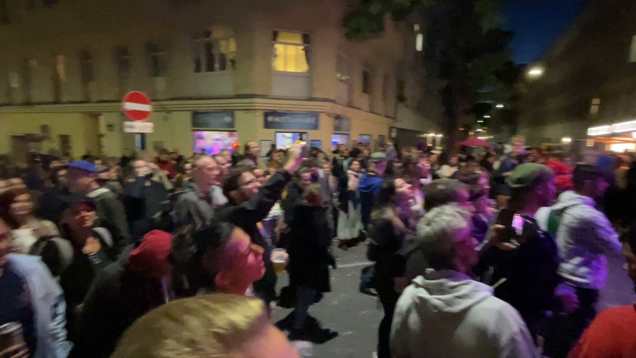 Bildergalerie & Video: Zwei Tage Action beim Reindorfgassenfest 2022 ...