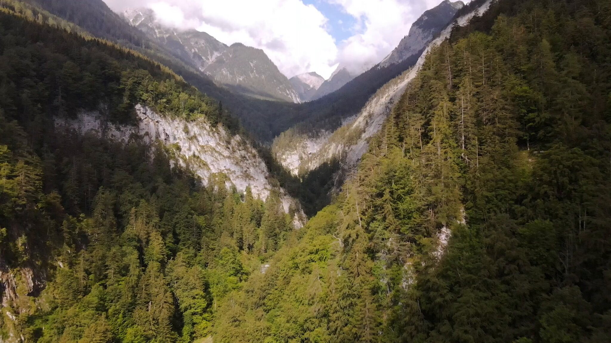 Ausflugsziel & Wanderung: Die Wolfsklamm in Stans im Inntal - Schwaz