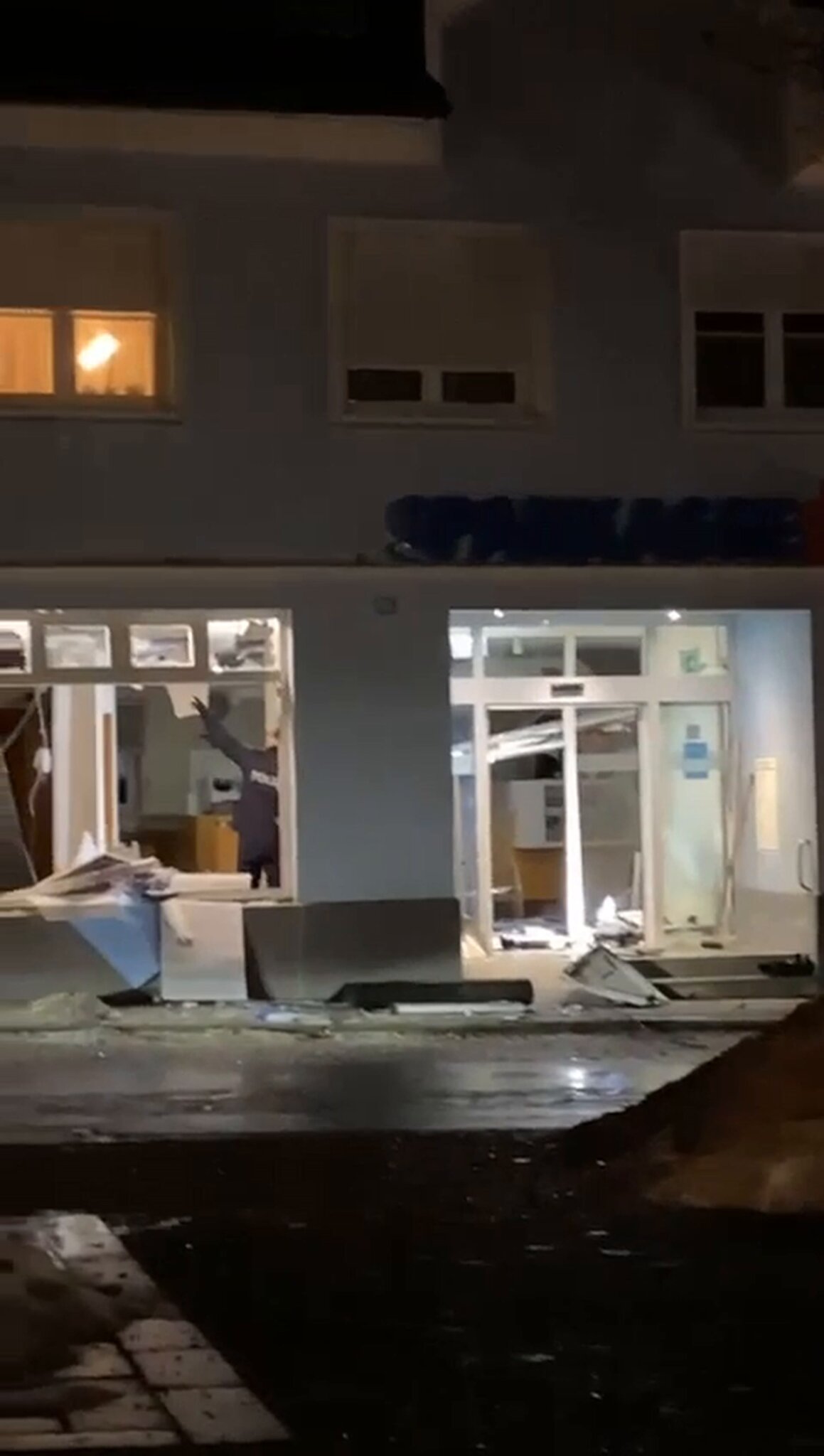 Polizeiermittlung: Bankomat in Reichenthal wurde gesprengt - Urfahr ...