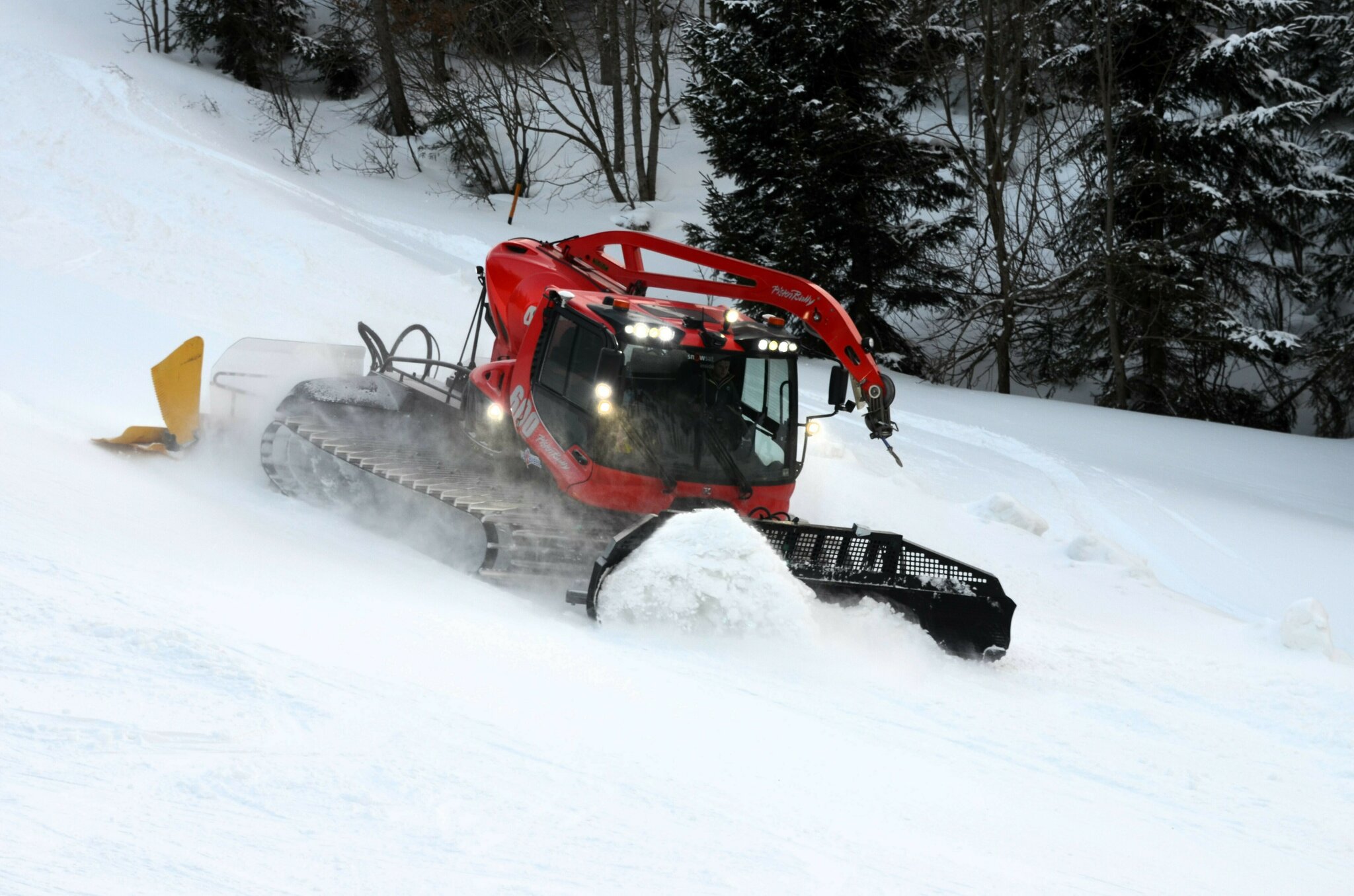 Pistenpräparierung am Präbichl: In den Skipisten steckt jede Menge ...