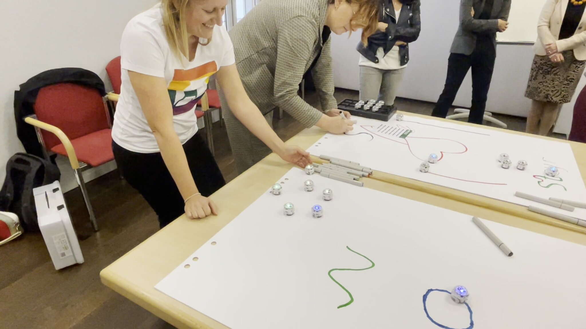 Mit Ozobots programmieren lernen: "Es ist ein wichtiges Thema für die Zukunft" - Steyr & Steyr Land