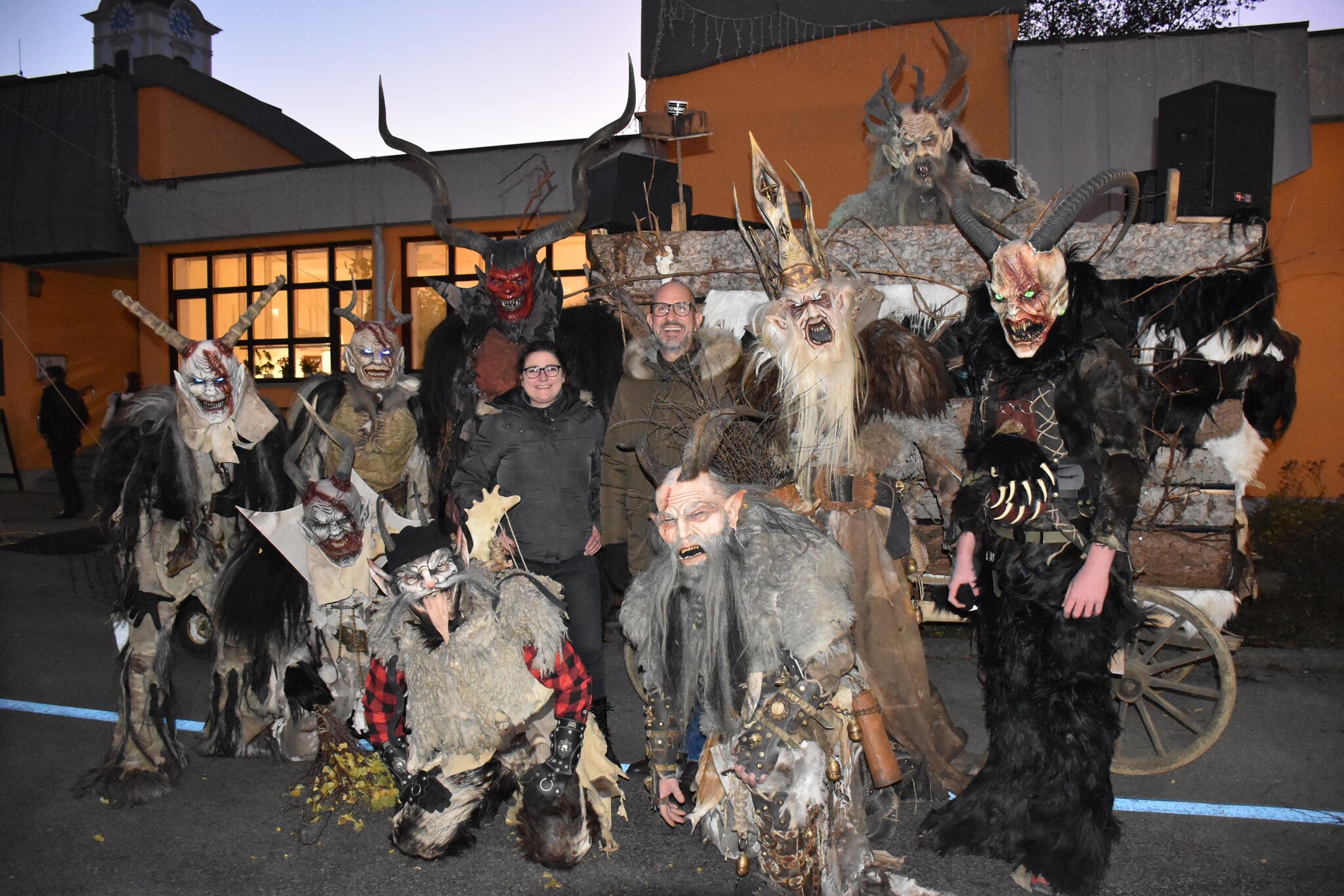 400 Perchten: Rekordbesuch beim familienfreundlichen Perchtenlauf in ...